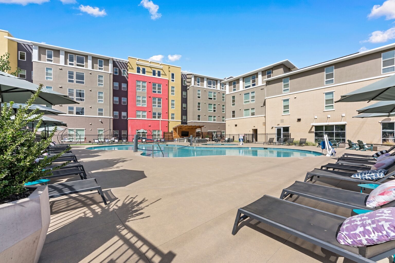 Gallery | Davis CA Student Apartments | Ryder on Olive